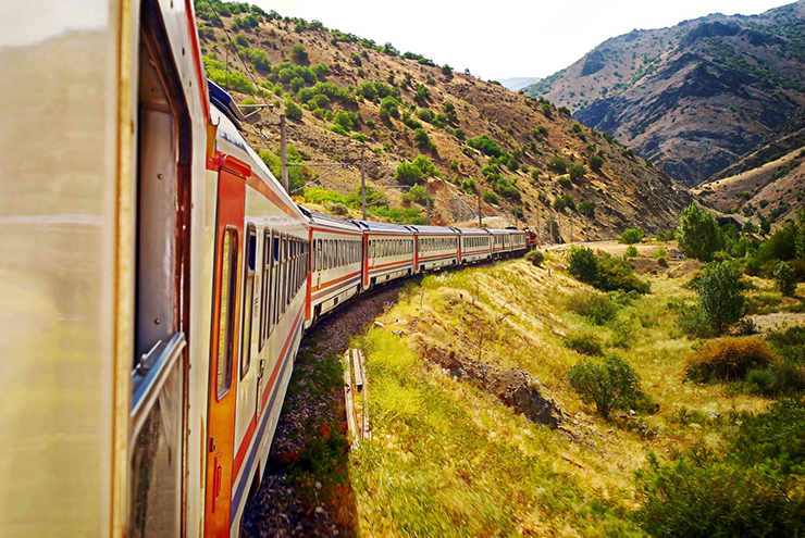 Llegar en Tren - estambul.com.tr